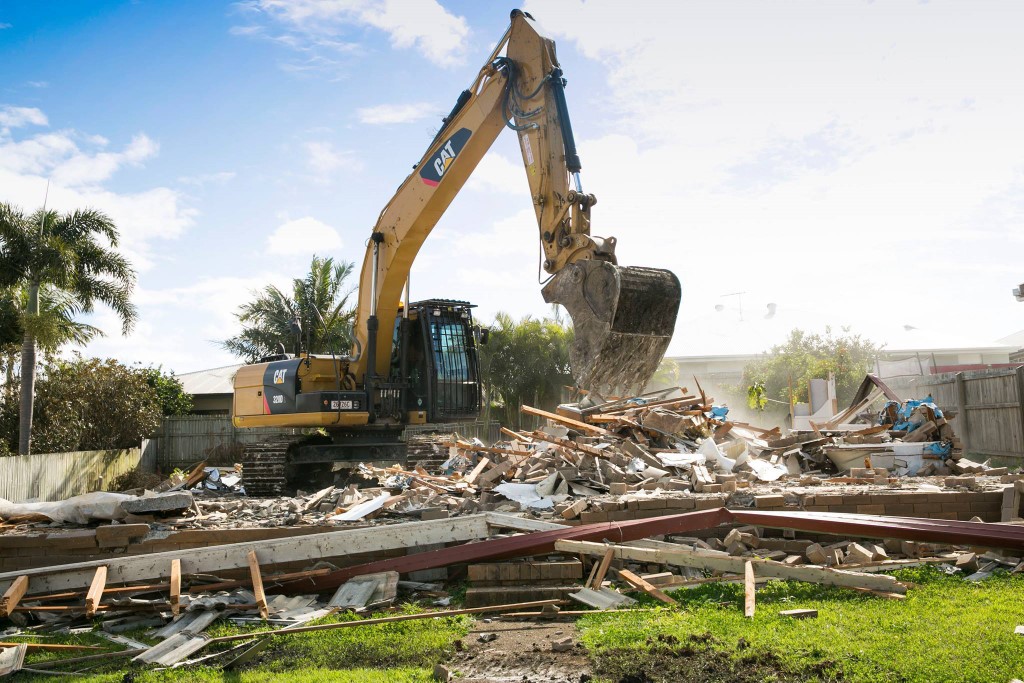 All-Inclusive Guide to KnockDown Rebuild - Leafe Designer Homes